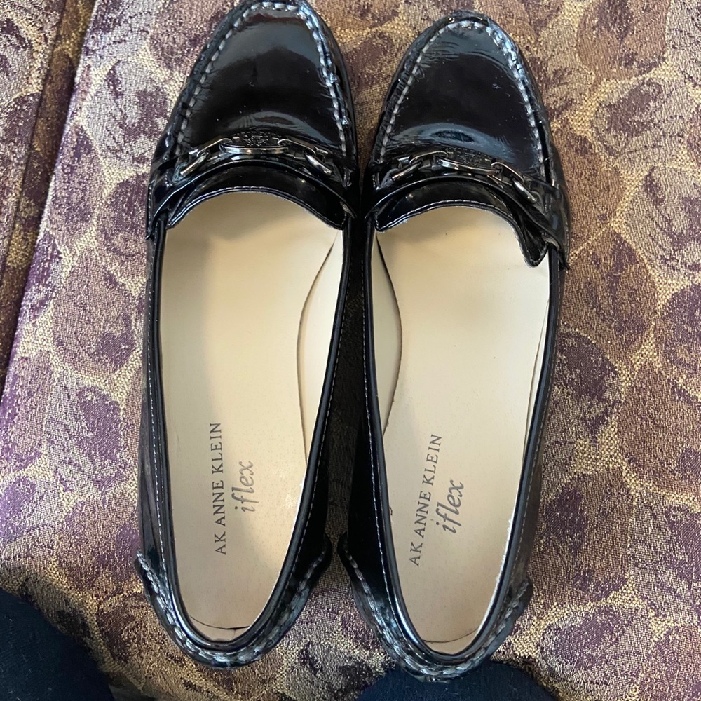 Beautiful Patterns Leather Shoes - Gem